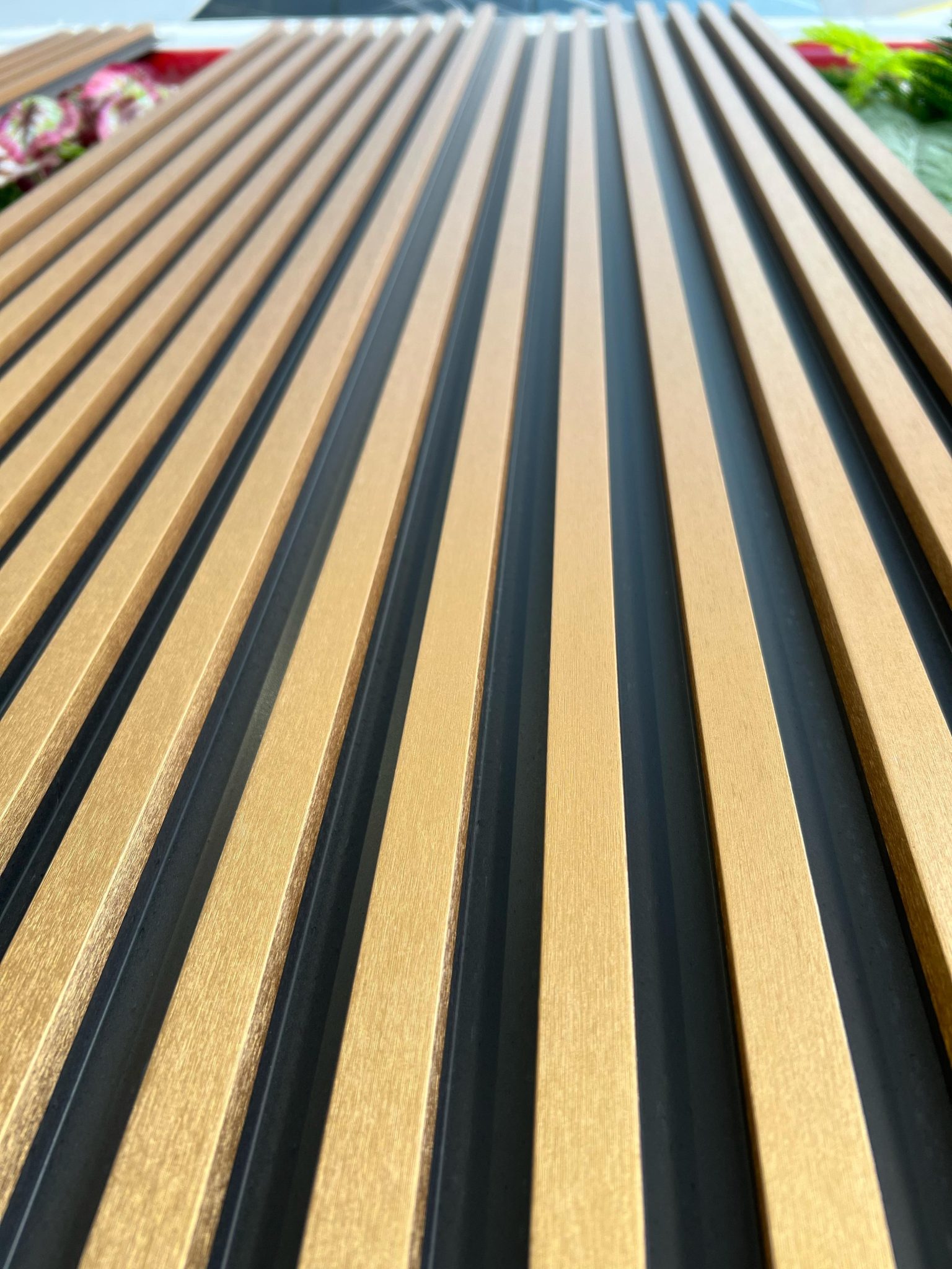 Listones de PVC Negro Dorado | Mejor precio